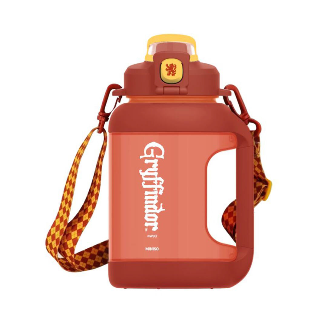 MINISO HARRY POTTER TRITAN BOTTLE WITH STRAP (1.6L)(RED) 2017933211104 ...